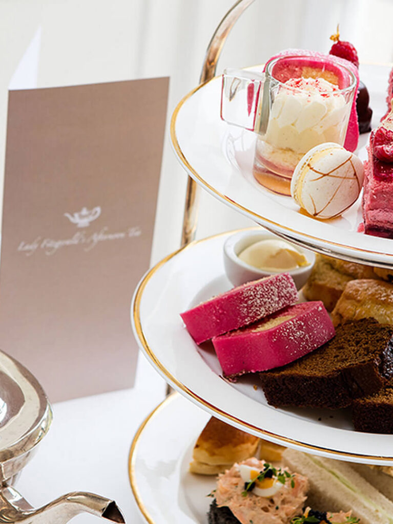 Knight's Bar | Pubs In Cork | 5 Star Castlemartyr Resort Hotel