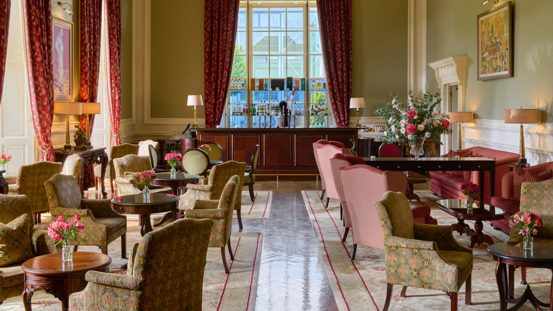 Knight's Bar | Pubs In Cork | 5 Star Castlemartyr Resort Hotel