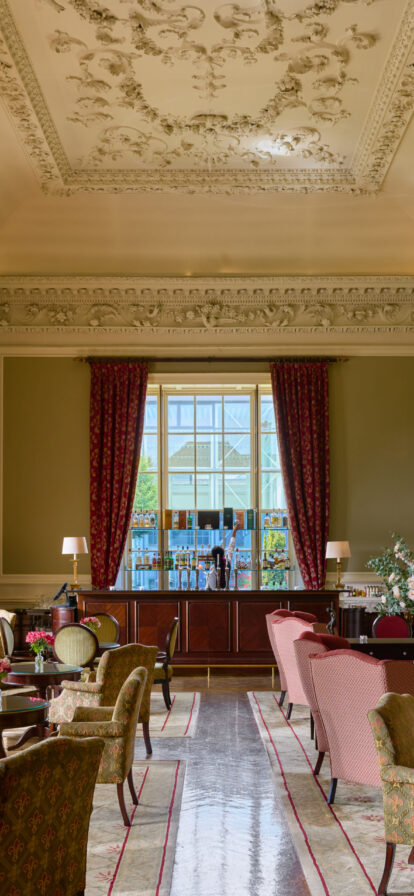 Knight's Bar | Pubs In Cork | 5 Star Castlemartyr Resort Hotel