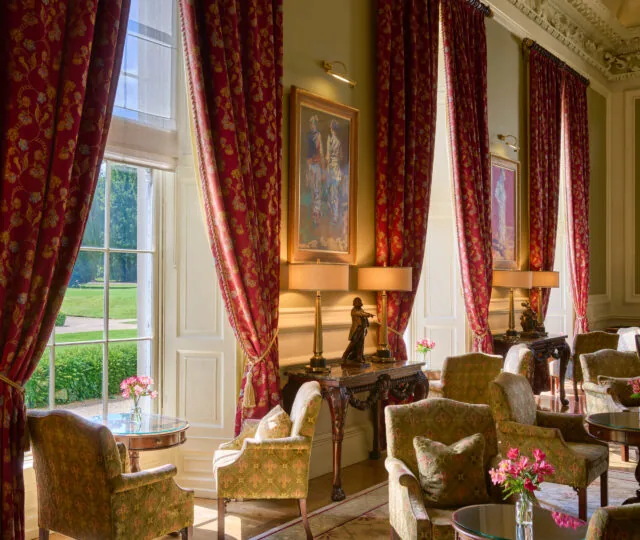Knight's Bar | Pubs In Cork | 5 Star Castlemartyr Resort Hotel